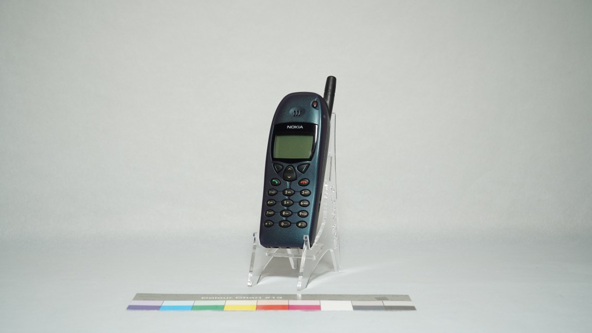 12 Nokia Design Archive photos celebrating peak Y2K tech | Popular Science