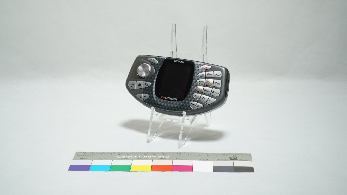12 Nokia Design Archive photos celebrating peak Y2K tech | Popular Science