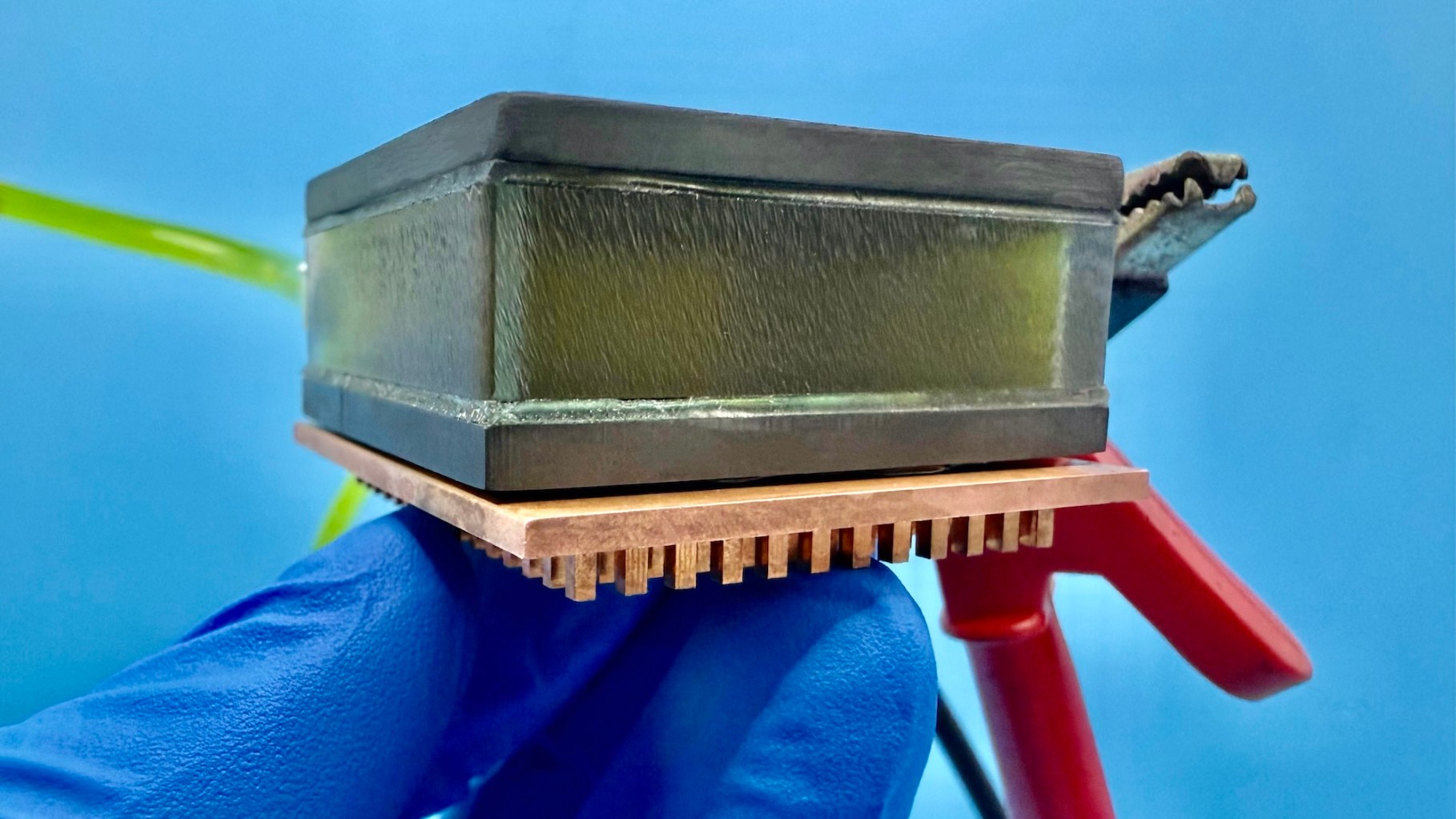 The electrochemical cells that could power fridges of the future ...