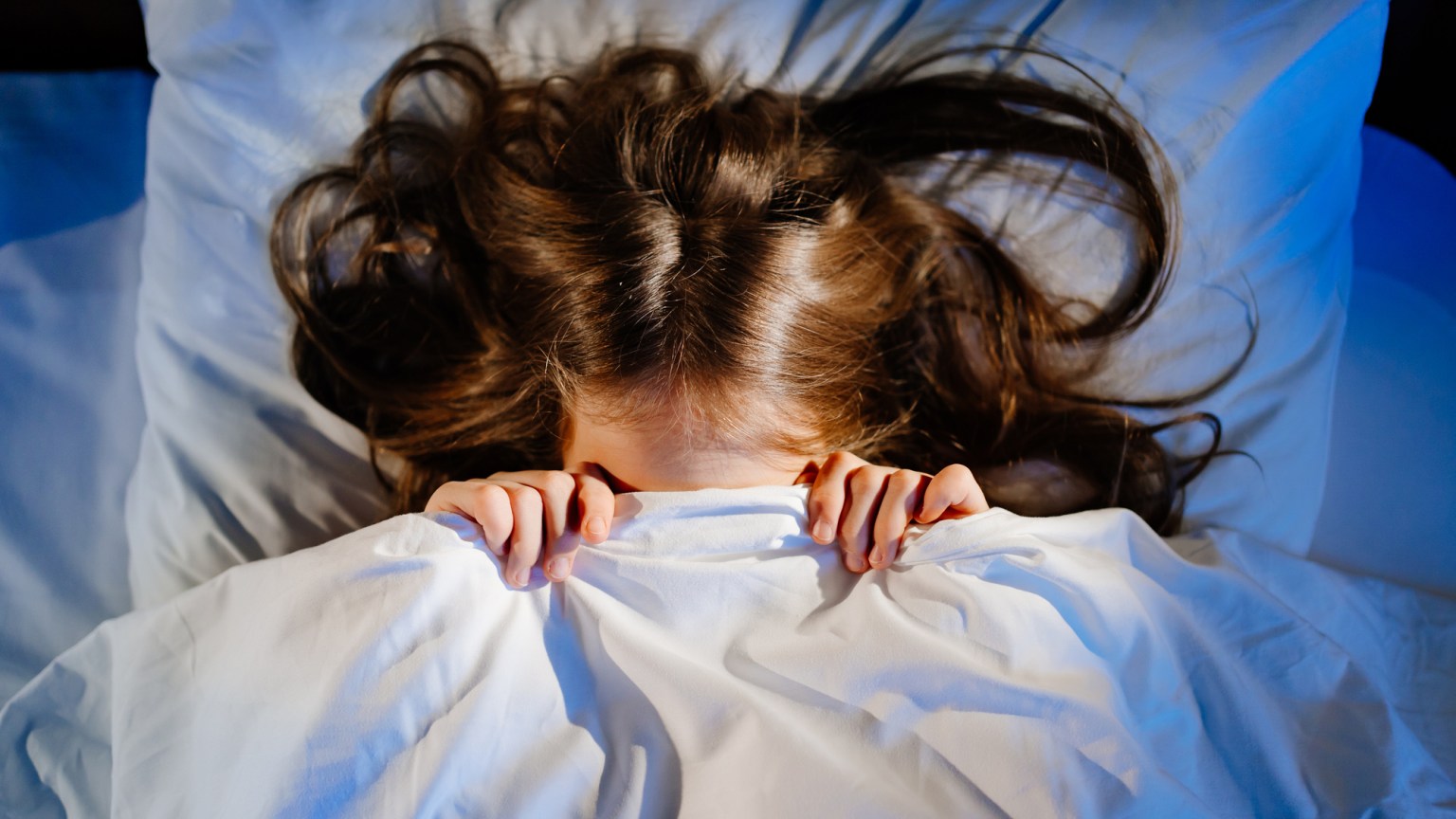 What causes you to jolt awake right before falling asleep? | Popular ...