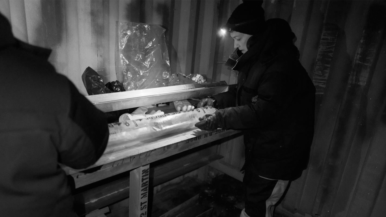 1.2-million-year-old ice pulled up from under Antarctica | Popular Science