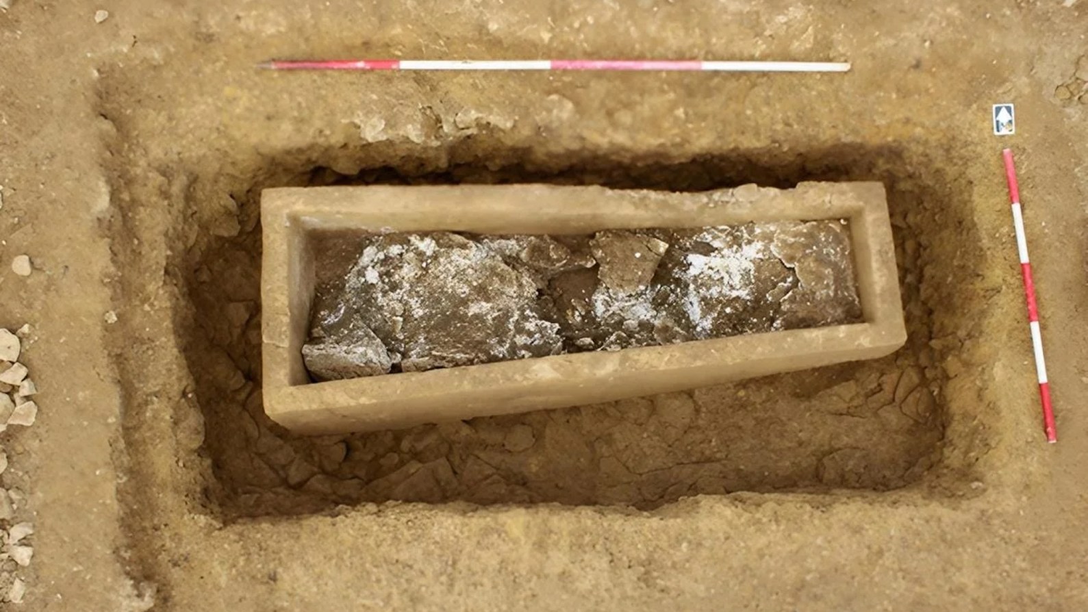 Construction crew discovers Roman stone coffin under British road ...