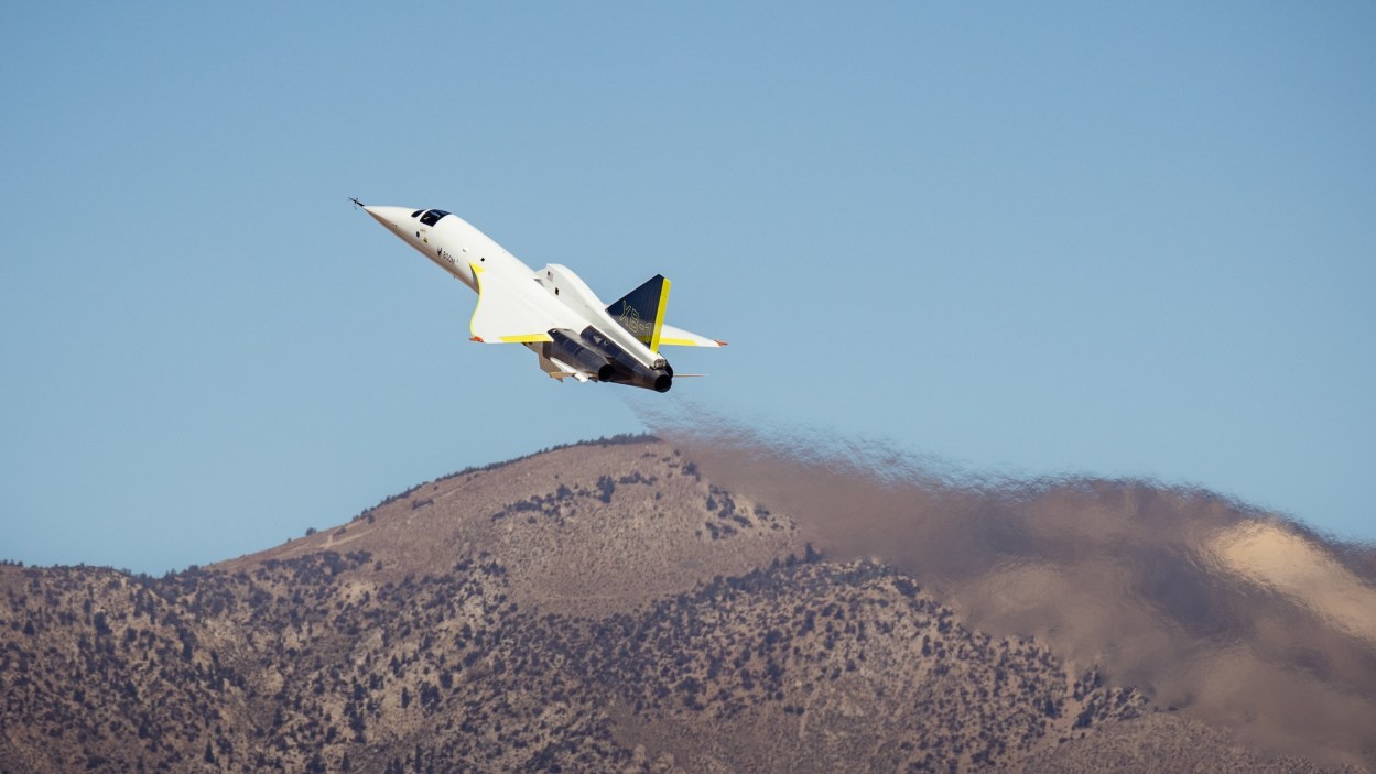 Experimental jet achieves supersonic flight, minus the boom | Popular ...