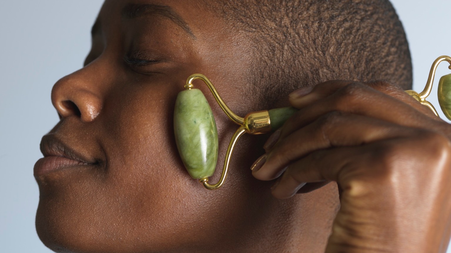 Do face rollers work? We asked a dermatologist. | Popular Science