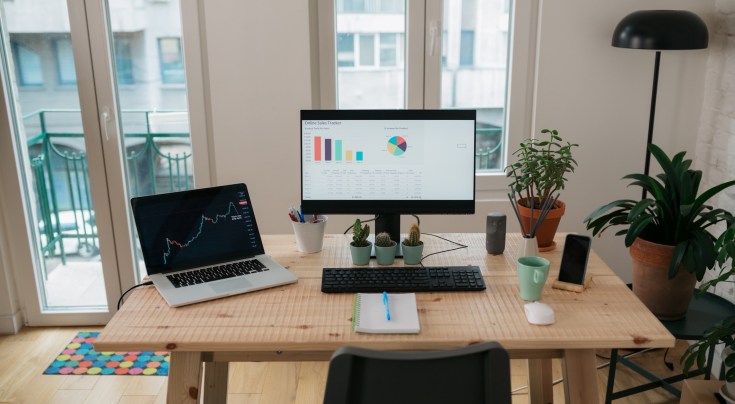 How to turn your laptop into a desktop computer | Popular Science