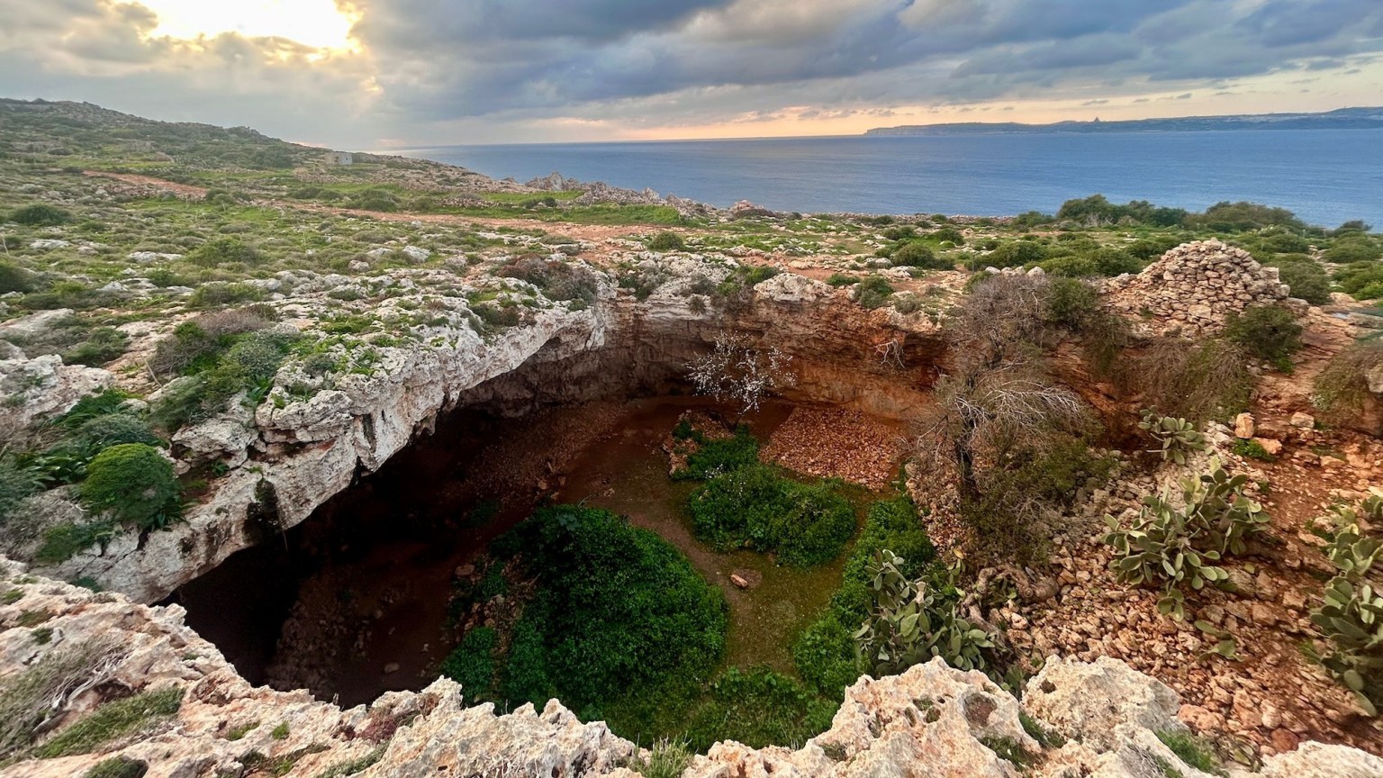 Cave discovery could rewrite 1,000 years of Mediterranean history ...