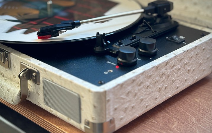 The best beginner turntables for 2025, tested and reviewed | Popular ...