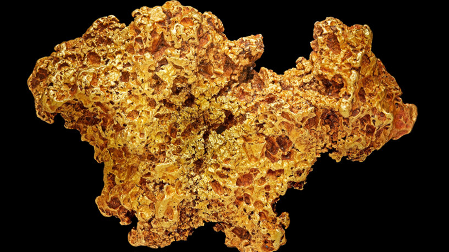 Huge gold nugget found by metal detector enthusiasts set for auction ...