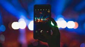How to take photos on your phone via remote control | Popular Science