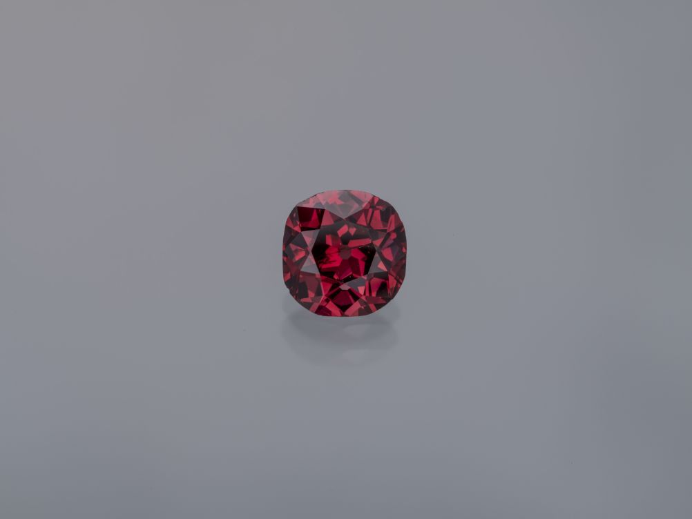 That’s no ruby. It’s an extremely rare red diamond. | Popular Science