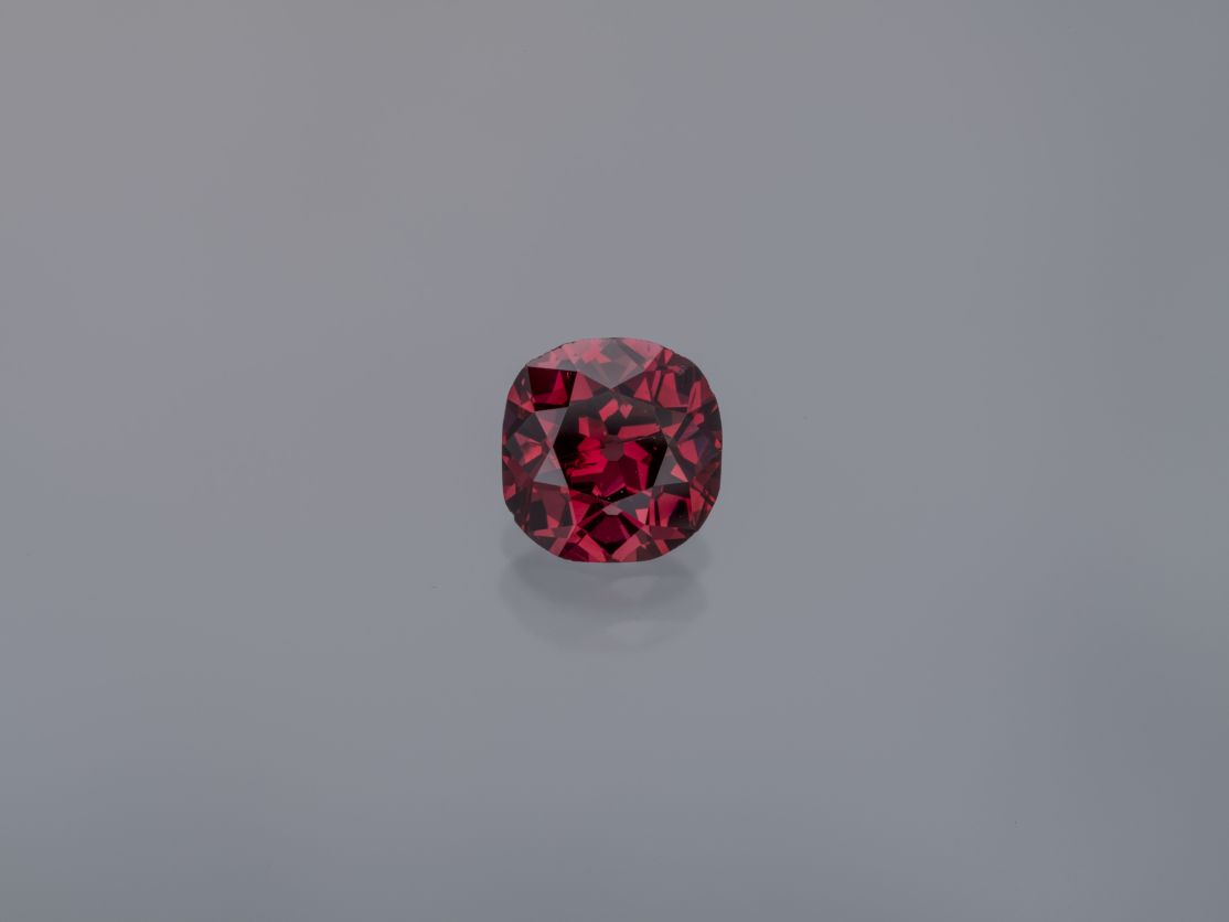 That’s no ruby. It’s an extremely rare red diamond. | Popular Science