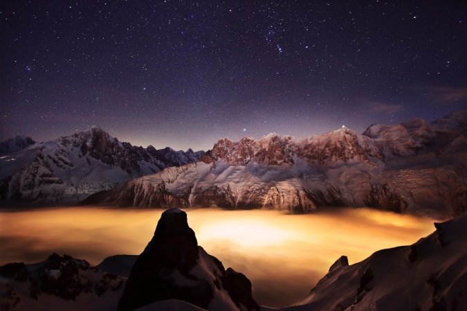 12 dazzling images from the 2025 Capture the Dark photography contest ...