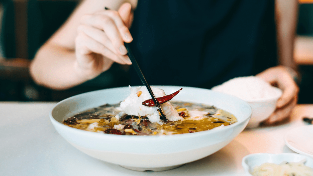 Does eating spicy food help you lose weight? Science has a clear answer ...