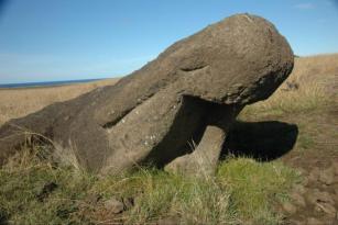 How Easter Island’s famed heads ‘walked’ | Popular Science