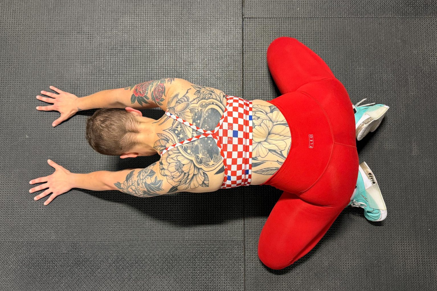 6 hip stretches for tightness and pain | Popular Science