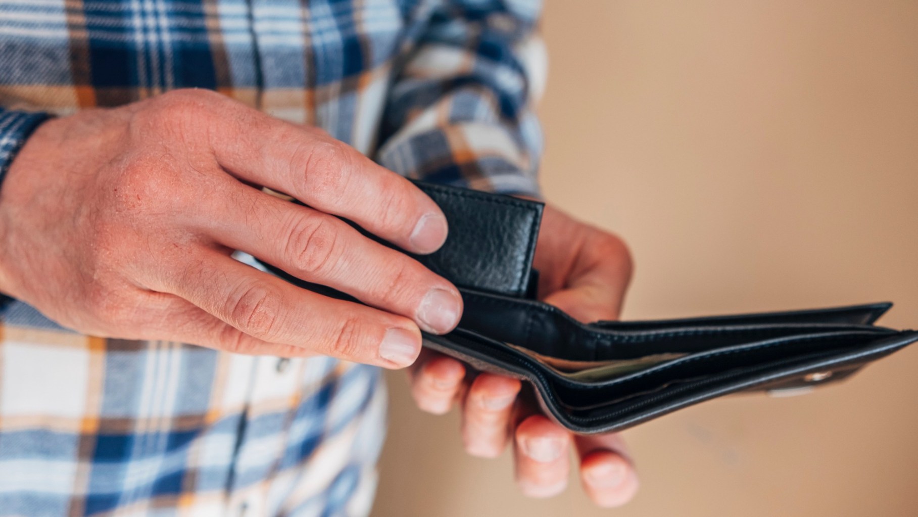 The new iPhone feature that could make wallets obsolete | Popular Science