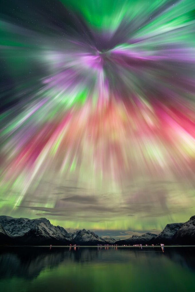 12 ethereal images from the 2025 Northern Lights Photographer of the ...