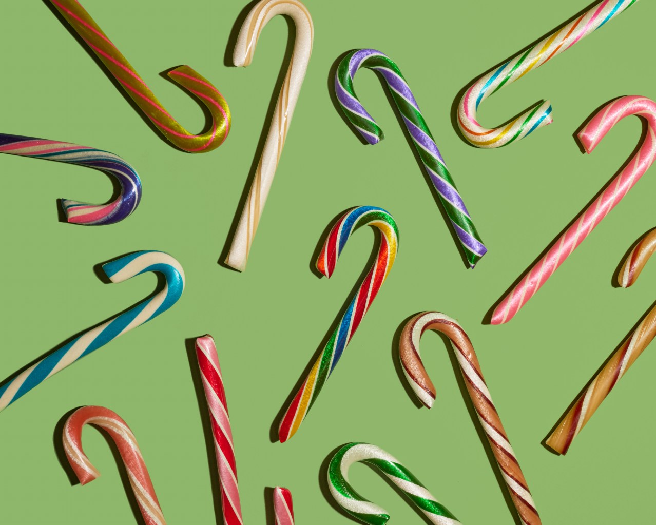 The magic of making candy canes by hand | Popular Science