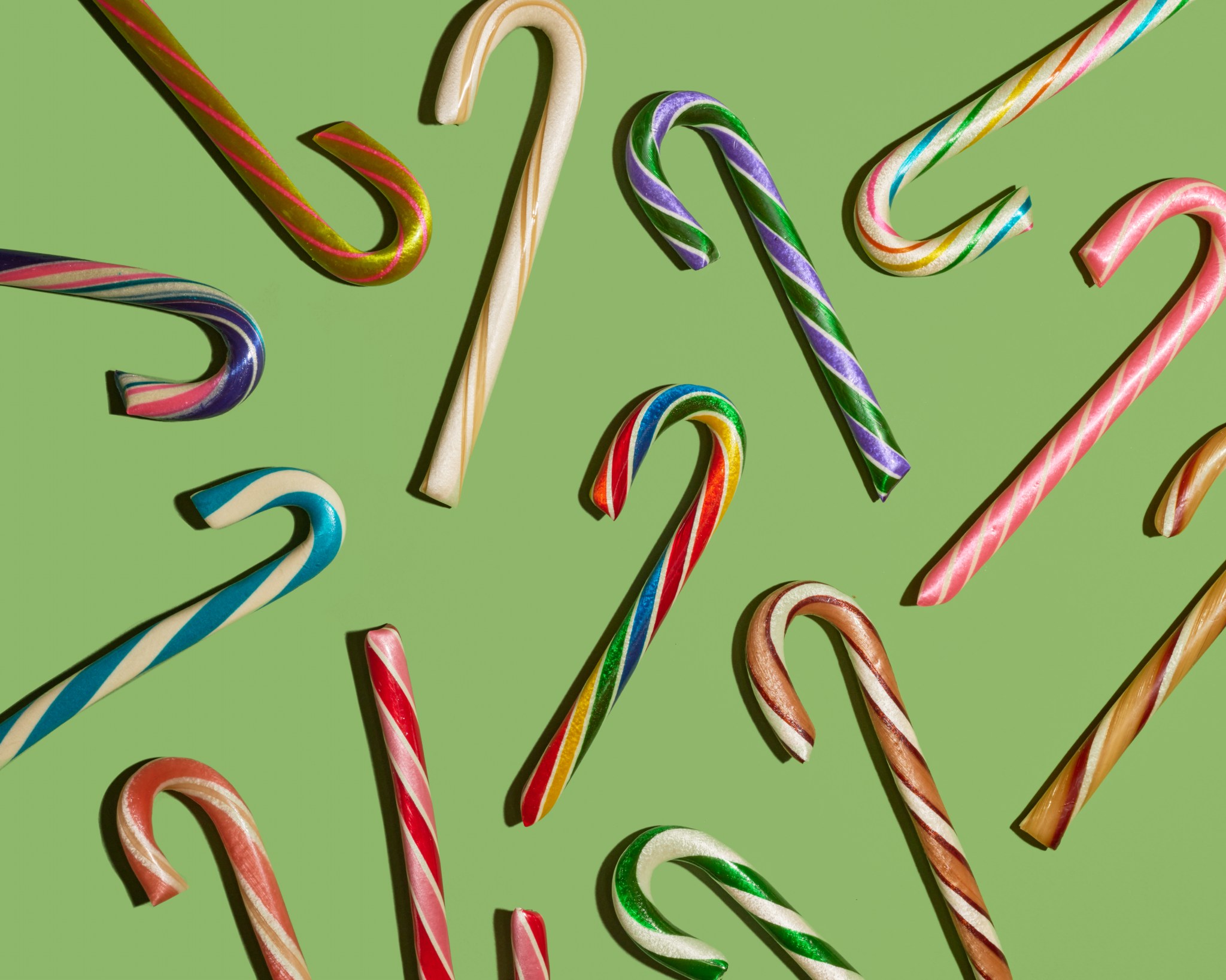 The magic of making candy canes by hand | Popular Science