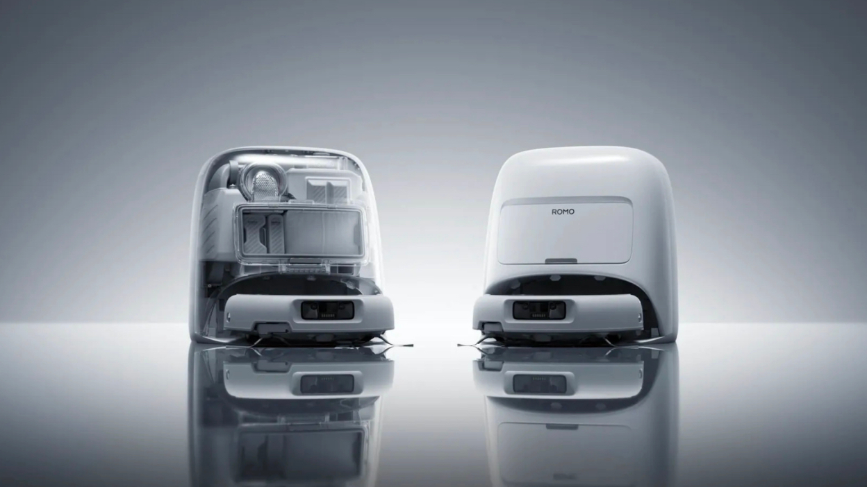 Man accidentally gains control of 7,000 robot vacuums | Popular Science