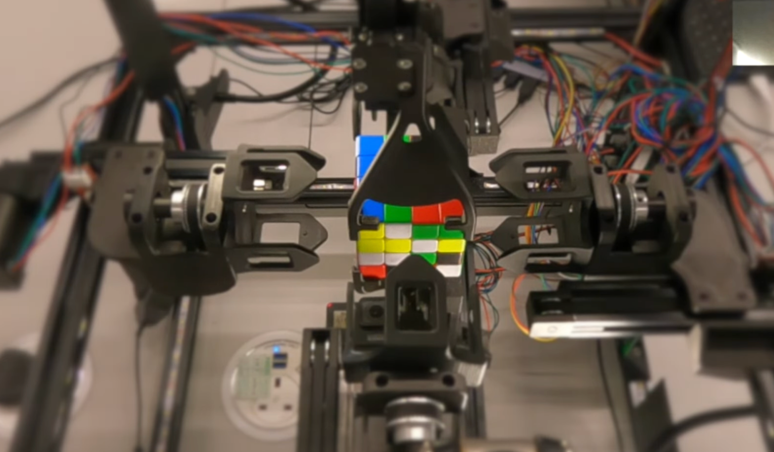 Brothers build a robot to solve Rubik’s cubes in record-setting time ...