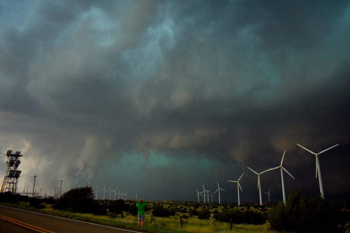 The real storm chasers of the Great Plains | Popular Science